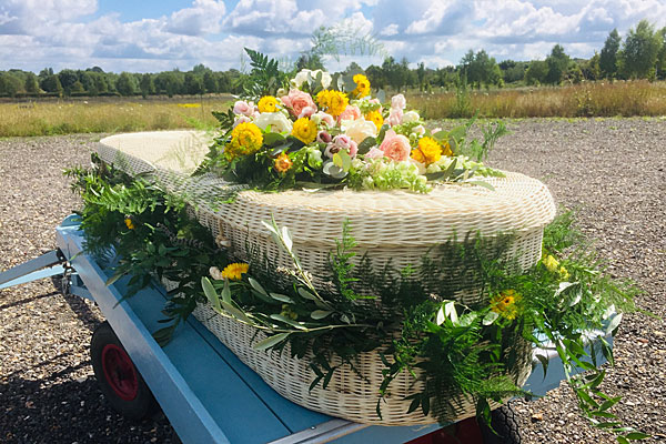 Funeral Director in Twickenham White Rose Modern Funerals