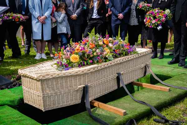 Burial Funerals - White Rose Modern Funerals